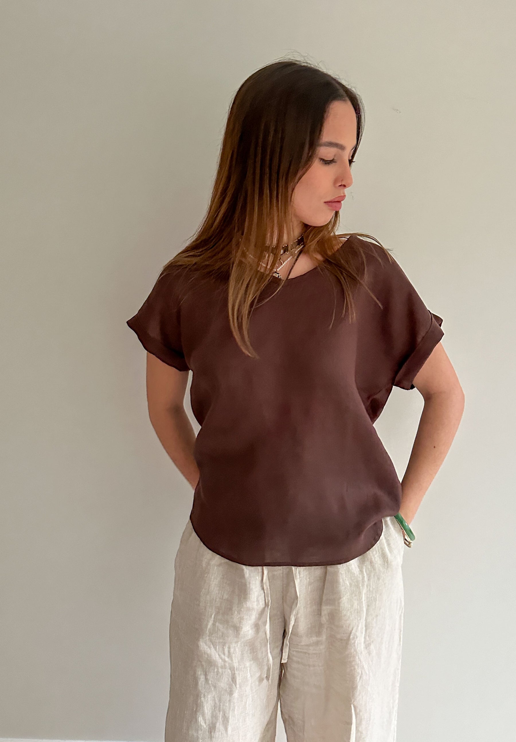Martina Dark Chocolate Sand Washed Linen T-Shirt – CAMIXA